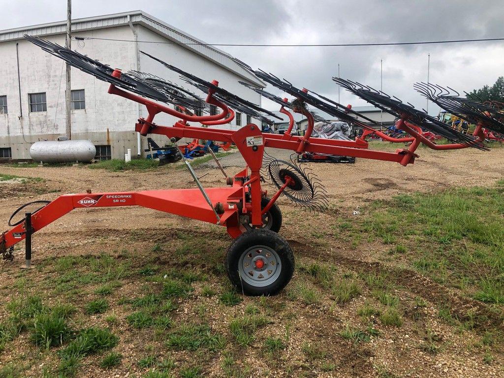 2014 Kuhn SR110 Hay and Forage Hay - Rakes/Tedders for Sale | Tractor Zoom